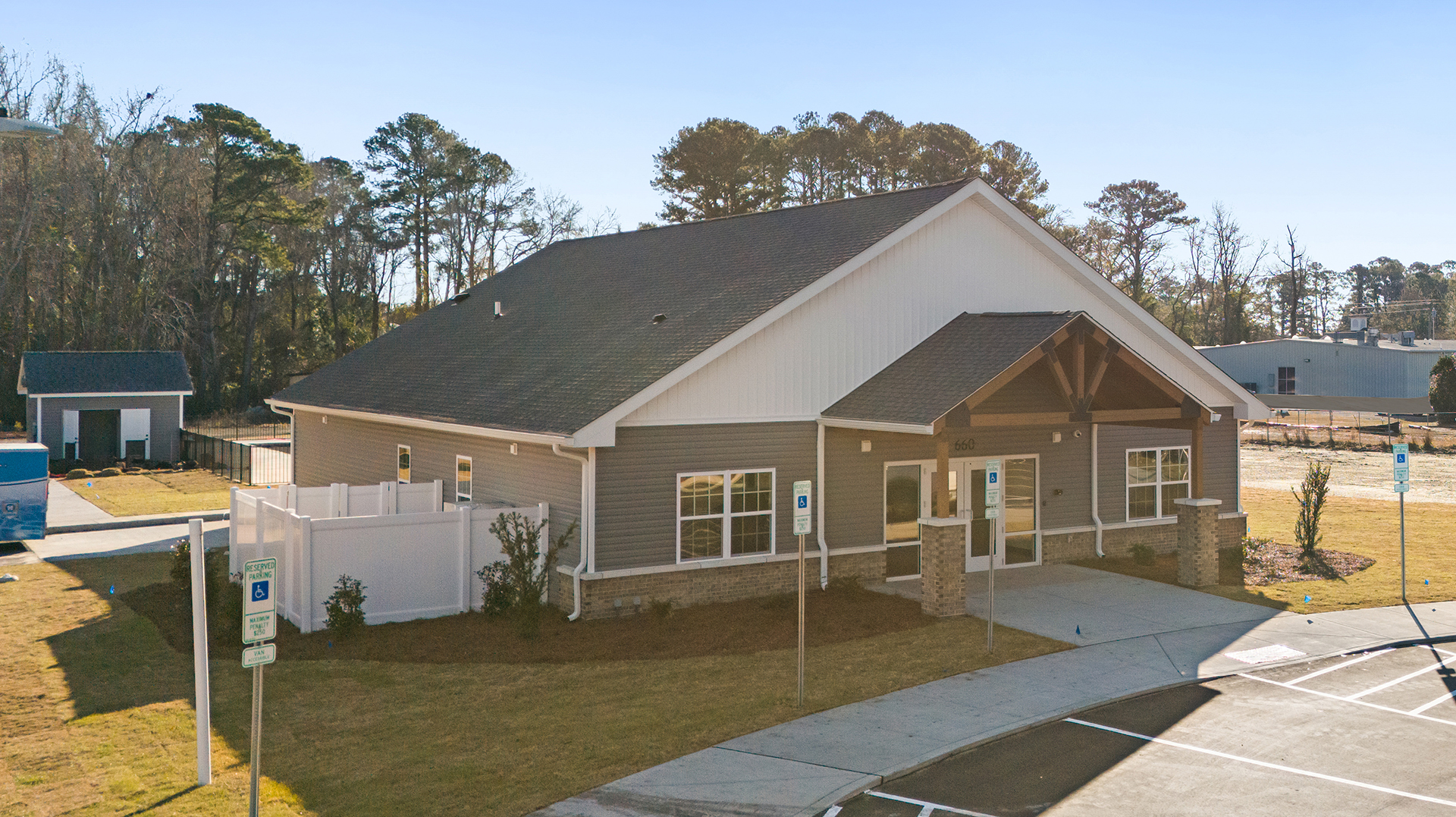 Apartment Features - Calabash Shores Apartments & Townhomes